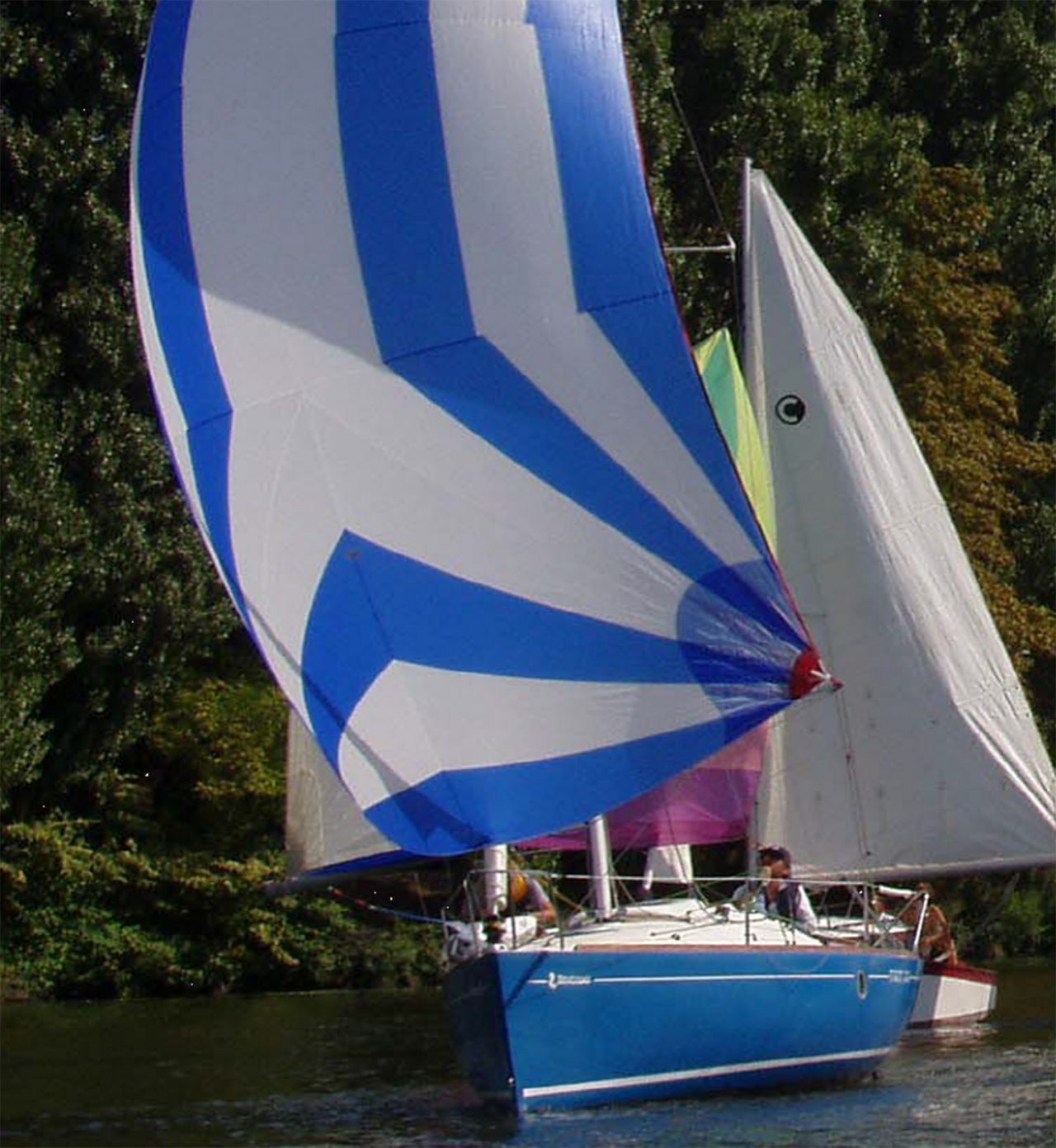 RHEA 650 | Infinity Nautique